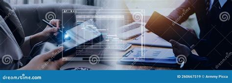 Analist Werkt Samen Met Computer In Business Analytics En Data