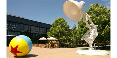 Disney Accused Of Hiding Executive S Multiple Sexual Assaults Disney Dining