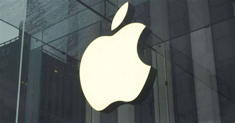 Apple Denies Icloud Breach In Celebrity Nude Photo Hack The Verge