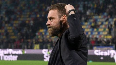 Daniele De Rossi Jadi Pelatih Permanen As Roma