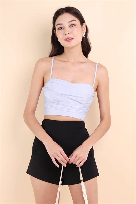 Gwen Seamless Shorts In Black Neonmello