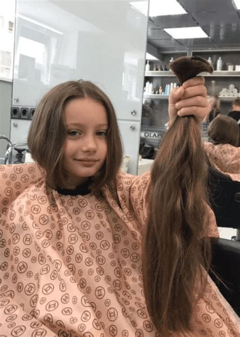 ᐉКупуємо натуральне волосся по всій Україні Від 40 см