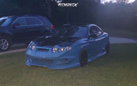 2001 Hyundai Tiburon Base With 17x9 Jnc Jnc006 And Achilles 255x40 On