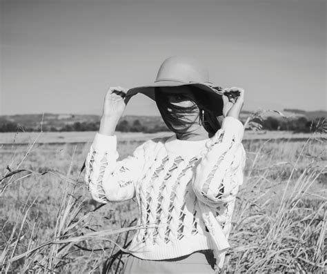 How To Build Female Sexual Confidence Naturally