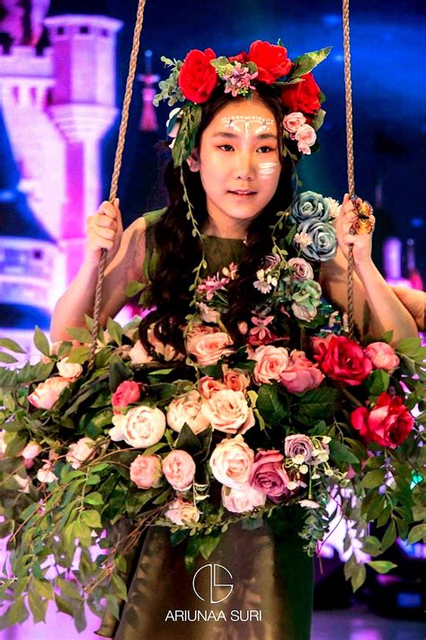 Алтанцэцэг Дуучин Added A New Photo Алтанцэцэг Дуучин