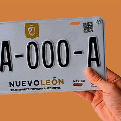 Lo Que Legalmente Tiene Que Estar En Una Placa De Identificación