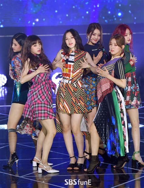 [e포토]한층 더 성숙해진 모습으로 컴백한 아이들