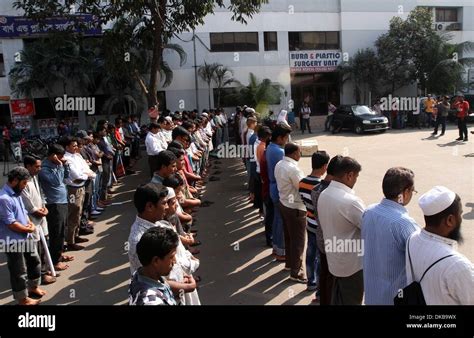 Dhaka Bangladesh 04th Dec 2013 Bangladeshi Men Attend The Funeral
