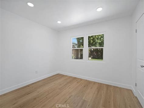 7848 Chastain Avenue Reseda Ca 91335 For Sale