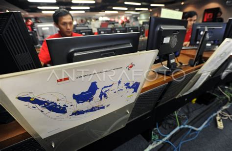 Pusat Operasi Jaringan Telkomsel Antara Foto