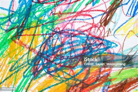 분필과 종이로 그려진 다채로운 배경은 다양한 미디어의 일러스트로 사용할 수 있습니다 그리기에 대한 스톡 사진 및 기타 이미지