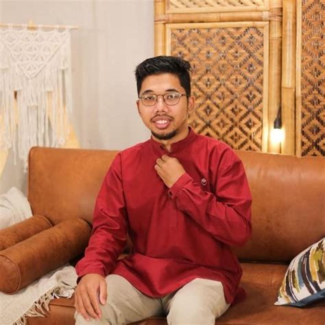 Najmuddin Yusoff Addean Yusoff • Threads Say More