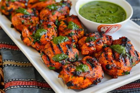 Tandoori Chicken With Mint Chutney Premium Ai Generated Image