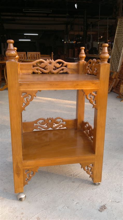 เฟอร์นิเจอร์ไม้สักทองของดีจังหวัดแพร่ ตู้เสื้อผ้าไม้สัก เตียงไม้สัก แหย่งไม้สัก ตู้โชว์โบราณไม้