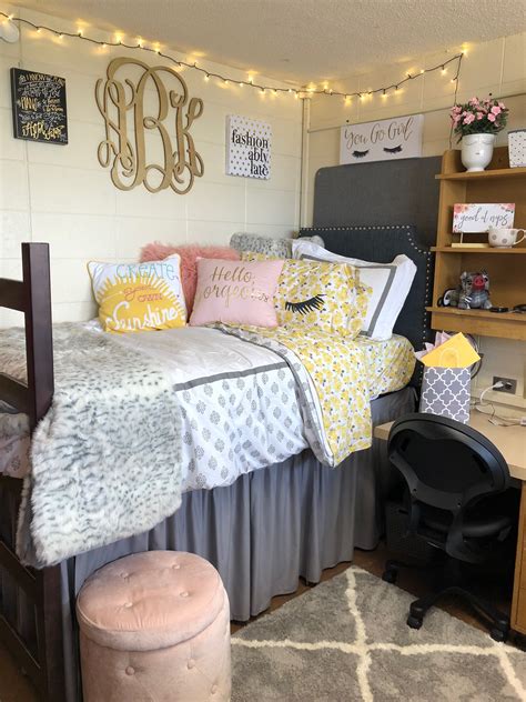 Ashlyns Freshman Dorm Room At The University Of Arkansas Yocum Hall