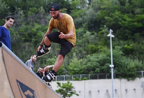 Скейт парк във Варна за скейтборд кънки ролери велосипеди Граждани на квартала