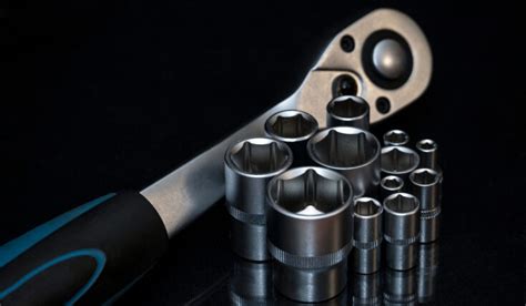 How To Use A Socket Wrench Tips On Changing Sockets DIY All Day