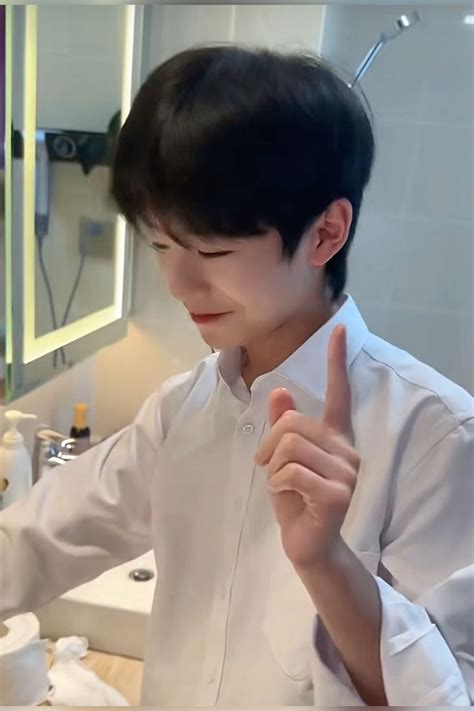 Ghim của w ho ng trên Ghim của bạn