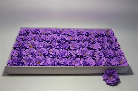 Цветы из мыла — камелія сиреневая — цена 780 грн в каталоге