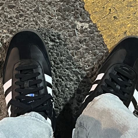 성인 된 후 첫 아디다스 신발 Kream