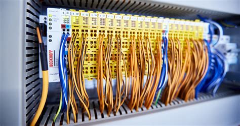 [beckhoff 어플리케이션] Beckhoff의 Pc 기반 제어로 자동화된 풍력 터빈용 테스트 벤치