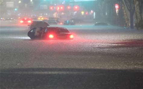 예상보다 빨라 과학자들 북극 온난화 경고…nyt 韓 폭우도 기상이변 사례 아시아경제