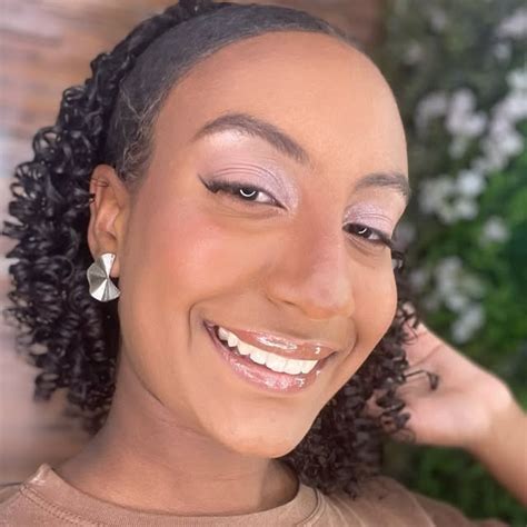 Alessa Oliveira Alessa Oliveira On Threads