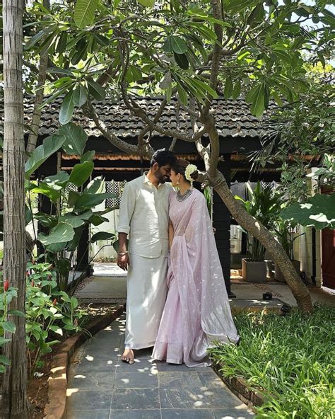 Nayanthara Vignesh Shivan Give Couple Goals Vibe At A Wedding Function