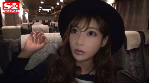 Snis 651 夜行バスに派遣された明日花キララが声の出せない状況でガチ素人さんを誘惑して、無音スローピストンsexまでしちゃいました