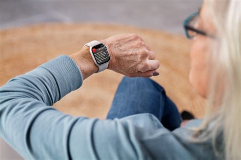 Apple Watch Fall Detection Saves Another Life GHacks Tech News