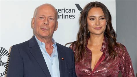 Bruce Willis Wife Shares Health Update Amid Dementia Battle Nbc New York