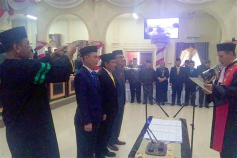 Tiga Pimpinan Dprd Sarolangun 2019 2024 Resmi Dilantik Politik