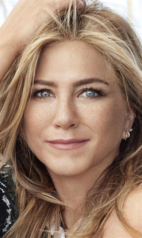 Jennifer Aniston With Gray Eyes And Pink Lips 4k Hd Jennifer Aniston