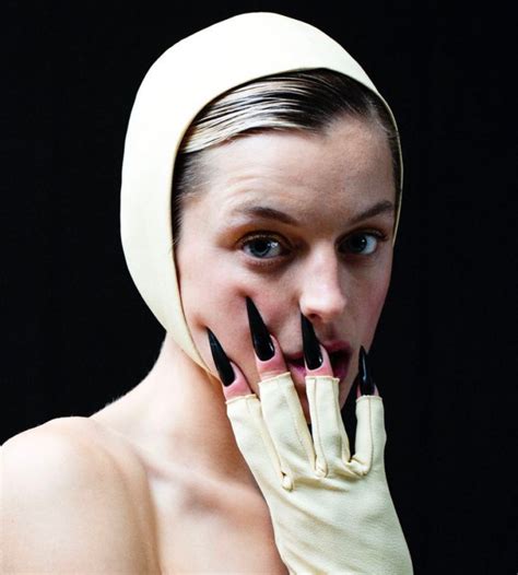 17 Non Binary And Gender Fluid Celebrities And Their Pronouns