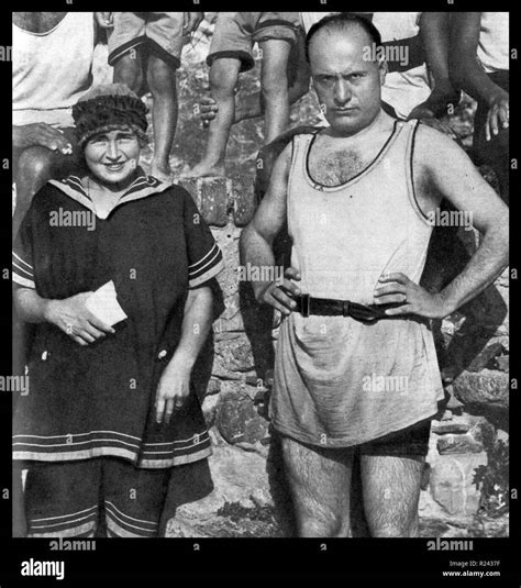 Benito Mussolini Portrait Banque Dimages Noir Et Blanc Alamy