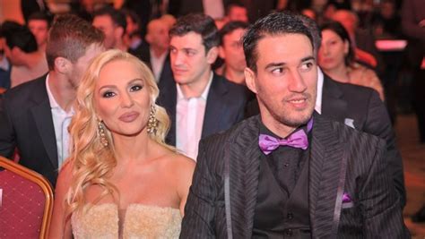 Ивелин Попов разделен с жена си