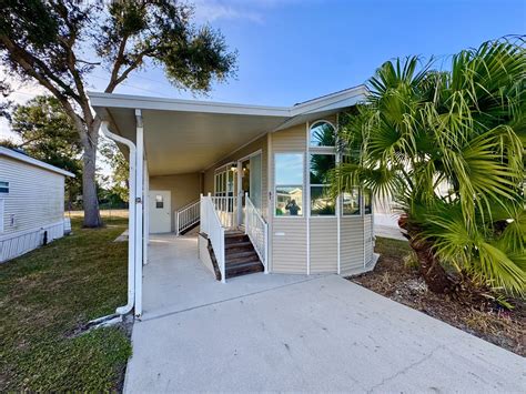 51 Lemon Rd Palmetto Fl 34221 ®