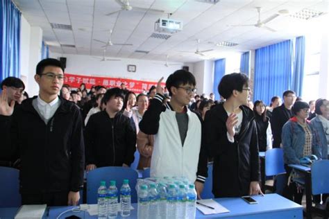 江财新闻人文学院实就部举办简历培训活动