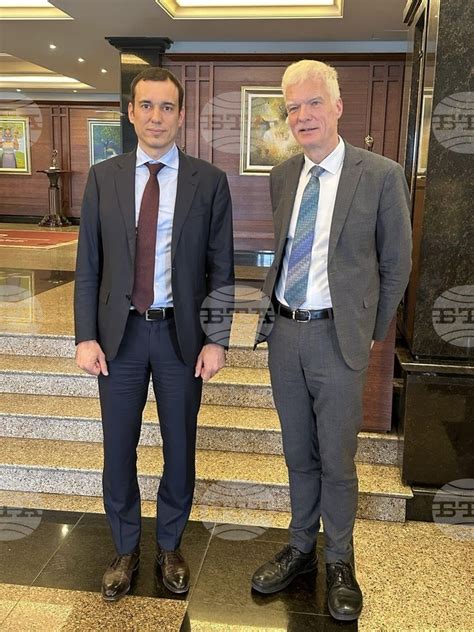 Развитието на училищата като общностни центрове обсъдиха кметът на София Васил Терзиев и