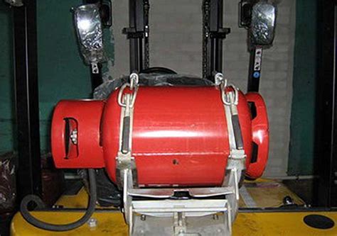 Газовые баллоны для погрузчиков: размеры, крепление, цена