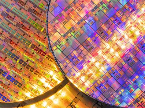 Combs Australian Research Council Centre Of Excellence In Optical Microcombs For Breakthrough