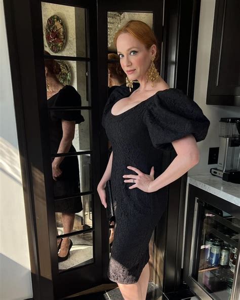 Christina Hendricks R Celebrity Cleavage