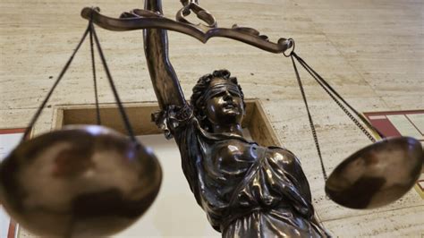 Повече от 3300 сигнала за изборни нарушения са постъпили в прокуратурата