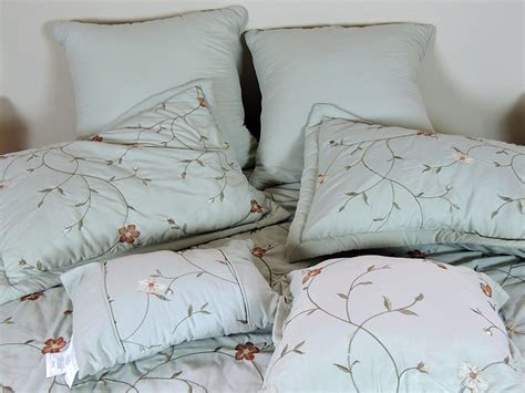 Dormia 10 Memory Foam Mattress Foundation And Bed Frame Ebth