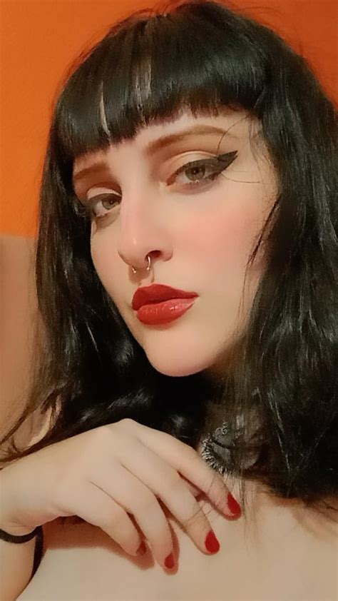 [domme] Lets See How You Would Look With Mommys Panties On R