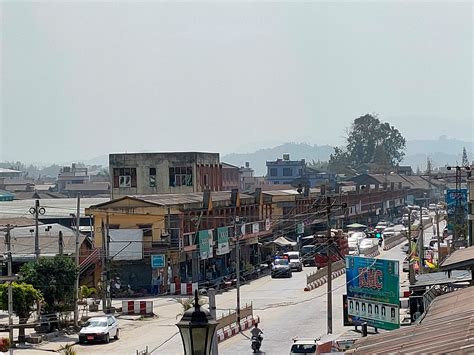 Dvb နမ့်ခမ်းမြို့တွင် ဆန္ဒပြပွဲ လူမစုနိုင်ရန် ရဲနှင့်စစ်တပ်က လိုက