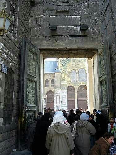 من ابواب الجامع الاموي بدمشق باب حارة الكلاسة Damascus Street View