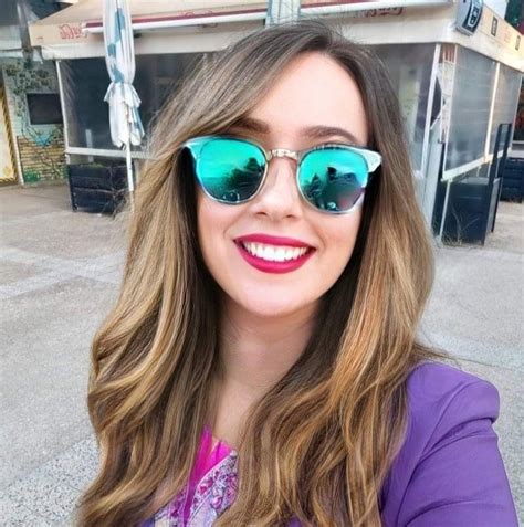 Фросина Не знам што ви боде очи статусот на Апасиев за џандарот што го сопрел