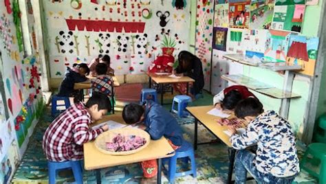 မိုးကောင်းမြို့ လူထုအခြေပြုဗဟိုဌာန Community Centre ခန်းမ၌ ကဗျာရွတ