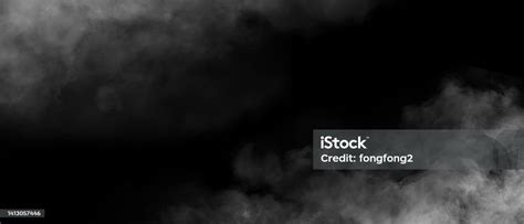 검은 배경에 회색 연기 안개 낀 안개 효과 텍스처 오버레이 텍스트 또는 공간 0명에 대한 스톡 사진 및 기타 이미지 0명 검은색 광학 작용 Istock